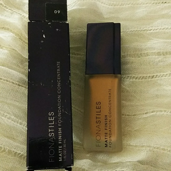 fiona stiles | Makeup | Fiona Stiles Matte Foundation | Poshmark